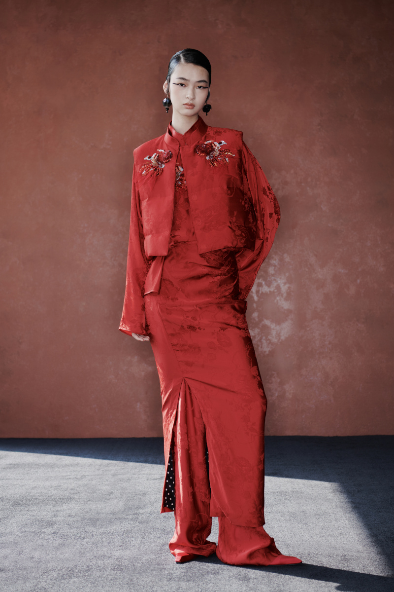 M essential十周年大秀上海举行，冠珠华脉「雍华京韵」绽放京韵时尚——上海热线